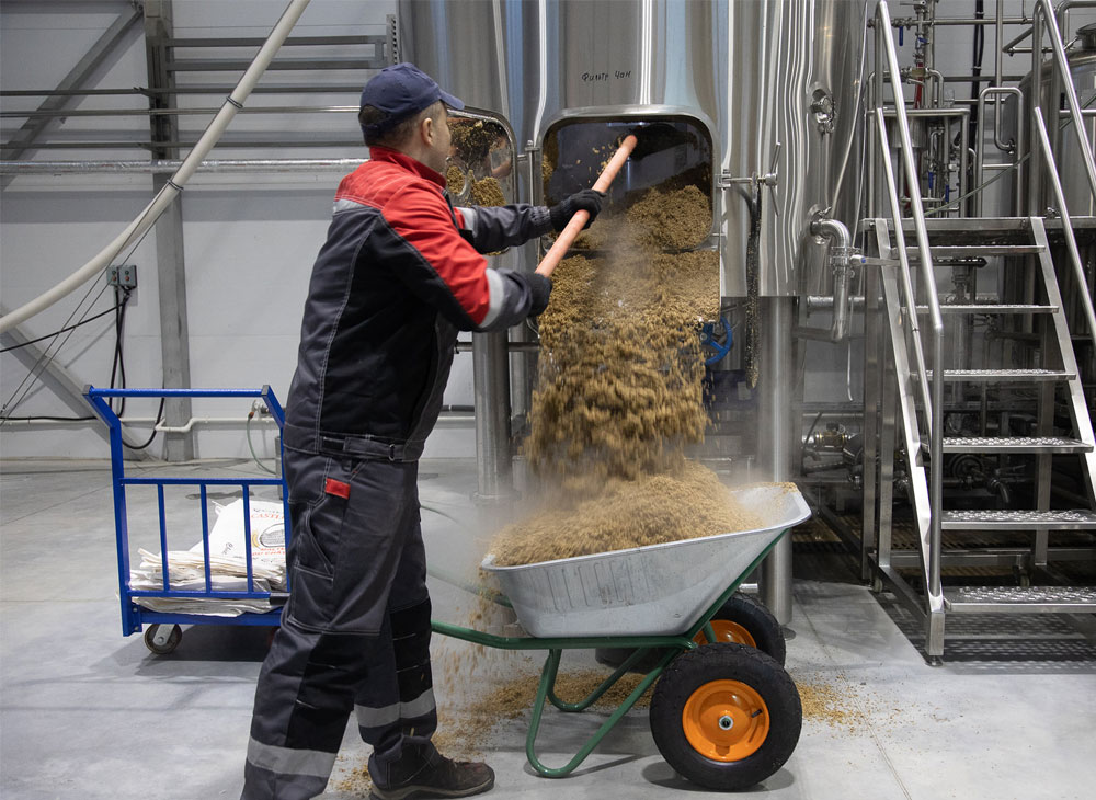 SPENT GRAINS PRODUCED AFTER LAUTERING IN A MICROBREWERY | Tiantai® 2 ...